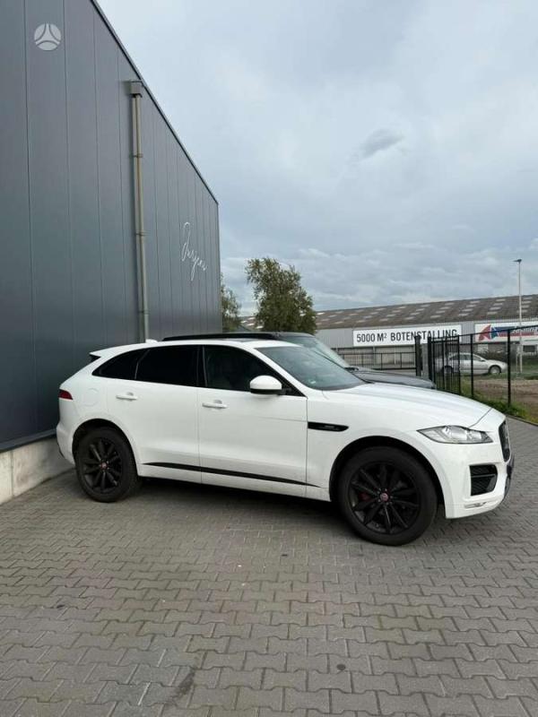 Balts Jaguar F-Pace 2018 Kauņa, ar dzinēja tilpumu 2.00 L un nobraukumu 273 tūkst. km par 9200 €, foto 3 vietnē AUTOMOTO.COM.LV