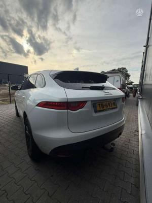 Balts Jaguar F-Pace 2018 Kauņa, ar dzinēja tilpumu 2.00 L un nobraukumu 273 tūkst. km par 9200 €, foto 6 vietnē AUTOMOTO.COM.LV