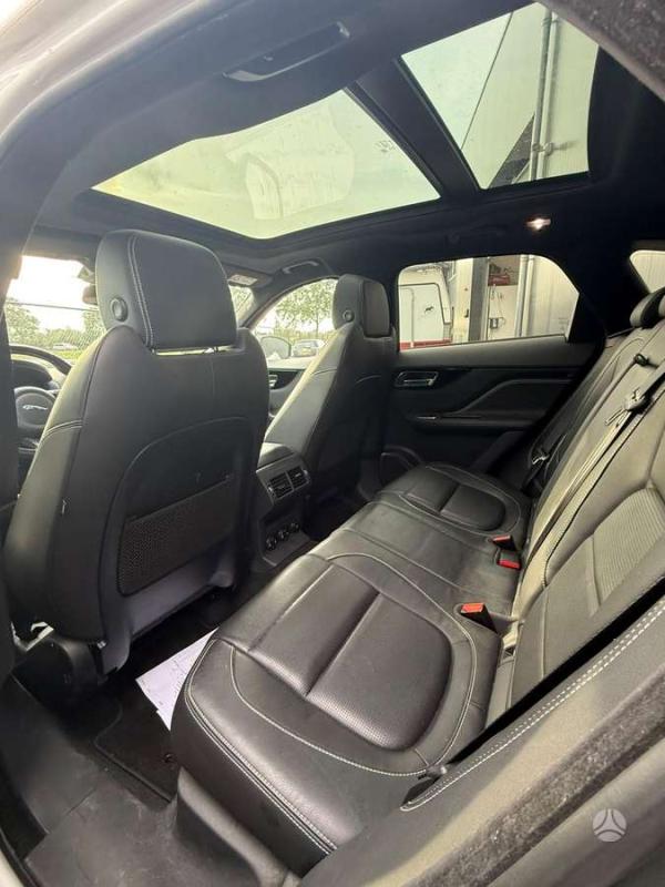 Balts Jaguar F-Pace 2018 Kauņa, ar dzinēja tilpumu 2.00 L un nobraukumu 273 tūkst. km par 9200 €, foto 11 vietnē AUTOMOTO.COM.LV