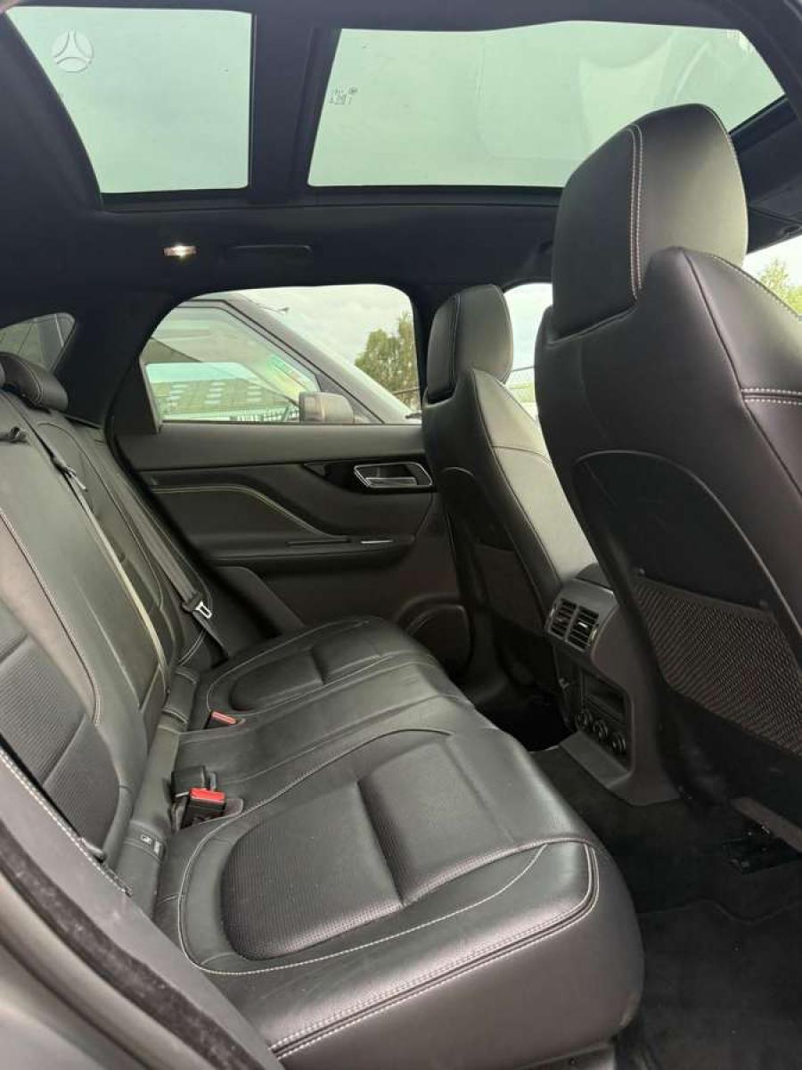 Balts Jaguar F-Pace 2018 Kauņa, ar dzinēja tilpumu 2.00 L un nobraukumu 273 tūkst. km par 9200 €, foto 16 vietnē AUTOMOTO.COM.LV