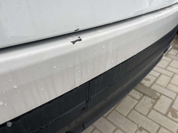 Jaguar F-Pace 2018 in Taurage on AUTOMOTO.COM.LV White Jaguar F-Pace 2018 in Taurage, with an engine capacity of 2.00 L and mileage of 121 thousand km for 7200 €, photo 9 on AUTOMOTO.COM.LV