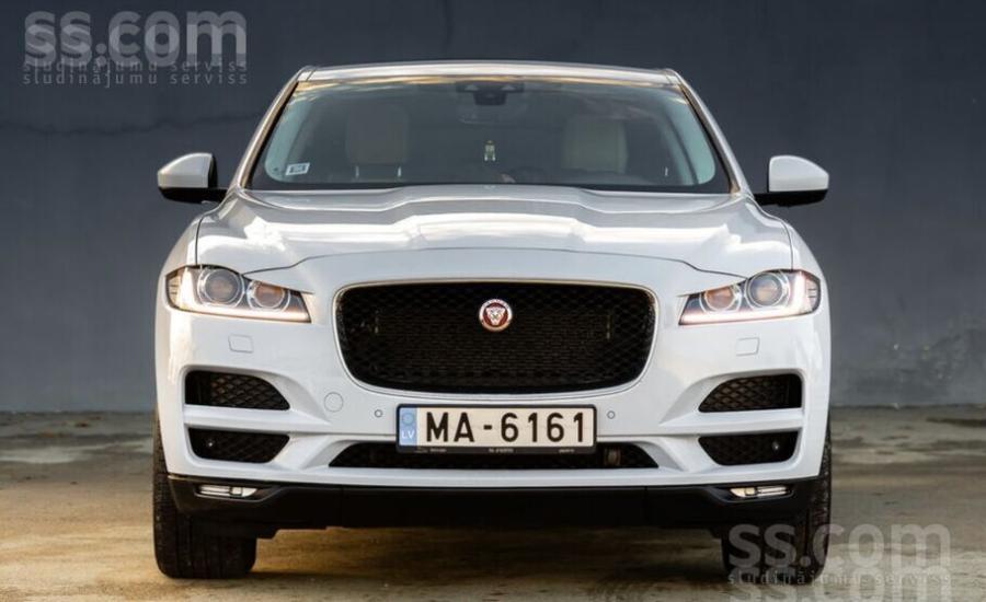 White Jaguar F-Pace 2019 in Jelgava, with an engine capacity of 2.00 L and mileage of 201 thousand km for 19500 €, photo 2 on AUTOMOTO.COM.LV