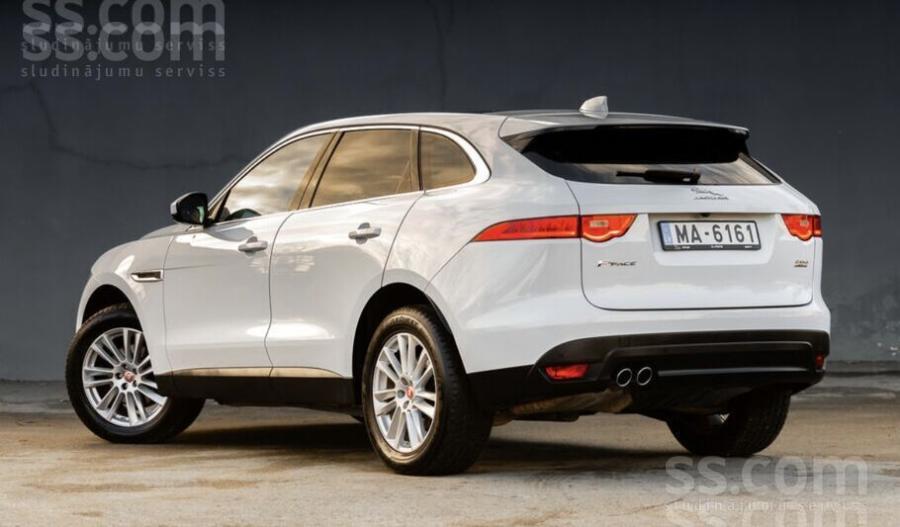 White Jaguar F-Pace 2019 in Jelgava, with an engine capacity of 2.00 L and mileage of 201 thousand km for 19500 €, photo 6 on AUTOMOTO.COM.LV