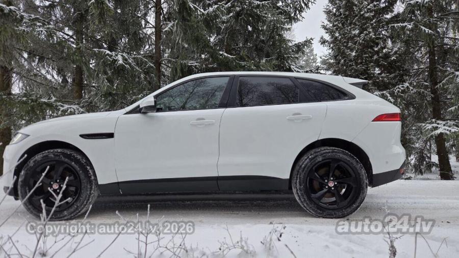 White Jaguar F-Pace 2019 in Tallinn, with an engine capacity of 2.00 L and mileage of 140 thousand km for 19950 €, photo 3 on AUTOMOTO.COM.LV
