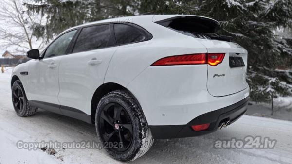 White Jaguar F-Pace 2019 in Tallinn, with an engine capacity of 2.00 L and mileage of 140 thousand km for 19950 €, photo 4 on AUTOMOTO.COM.LV
