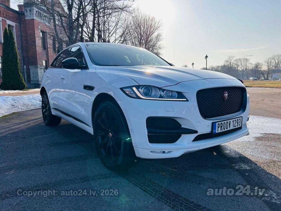 Balts Jaguar F-Pace 2019 Tallina, ar dzinēja tilpumu 2.00 L un nobraukumu 145 tūkst. km par 23900 €, foto 3 vietnē AUTOMOTO.COM.LV