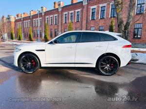 Balts Jaguar F-Pace 2019 Tallina, ar dzinēja tilpumu 2.00 L un nobraukumu 145 tūkst. km par 23900 €, foto 8 vietnē AUTOMOTO.COM.LV