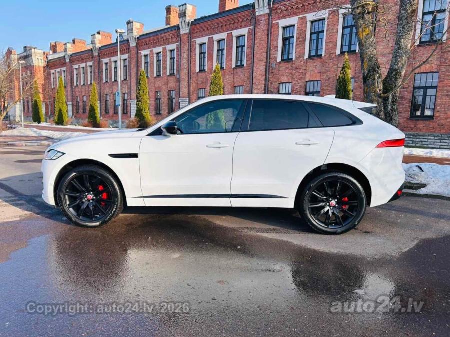 Balts Jaguar F-Pace 2019 Tallina, ar dzinēja tilpumu 2.00 L un nobraukumu 145 tūkst. km par 23900 €, foto 8 vietnē AUTOMOTO.COM.LV