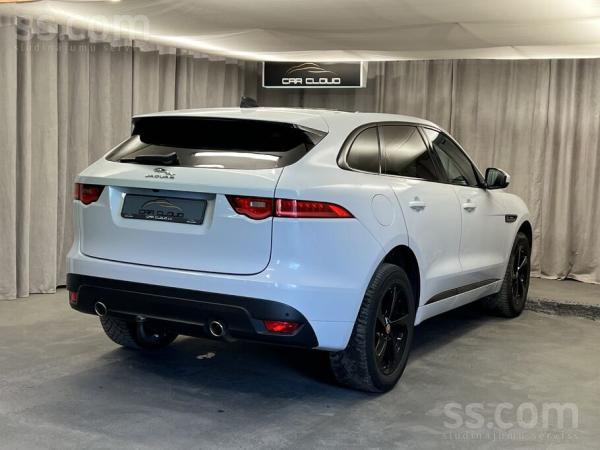 Balts Jaguar F-Pace 2019 Rīga, ar dzinēja tilpumu 2.00 L un nobraukumu 121 tūkst. km par 21490 €, foto 6 vietnē AUTOMOTO.COM.LV