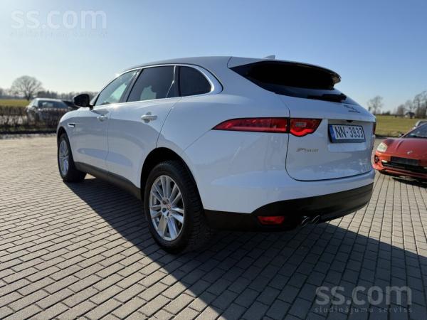 Balts Jaguar F-Pace 2019 Talsi, ar dzinēja tilpumu 2.00 L un nobraukumu 112 tūkst. km par 19970 €, foto 4 vietnē AUTOMOTO.COM.LV