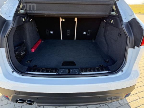 Balts Jaguar F-Pace 2019 Talsi, ar dzinēja tilpumu 2.00 L un nobraukumu 112 tūkst. km par 19970 €, foto 6 vietnē AUTOMOTO.COM.LV