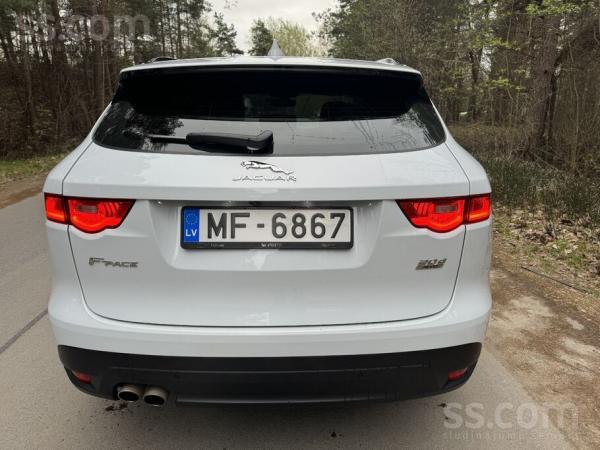 Белый Ягуар Ф-Пейс 2019 в Рига, объемом двигателя 2.00 л и пробегом 126 тыс. км за 16800 €, фото 7 на AUTOMOTO.COM.LV