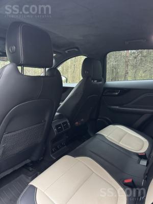 White Jaguar F-Pace 2019 in Riga, with an engine capacity of 2.00 L and mileage of 126 thousand km for 16800 €, photo 14 on AUTOMOTO.COM.LV