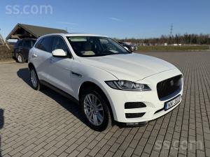 Balts Jaguar F-Pace 2019 Talsi, ar dzinēja tilpumu 2.00 L un nobraukumu 112 tūkst. km par 17700 €, foto  vietnē AUTOMOTO.COM.LV