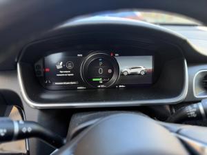 Balts Jaguar F-Pace 2019 Rīga, ar dzinēja tilpumu 0.00 L un nobraukumu 41 tūkst. km par 28000 €, foto 5 vietnē AUTOMOTO.COM.LV