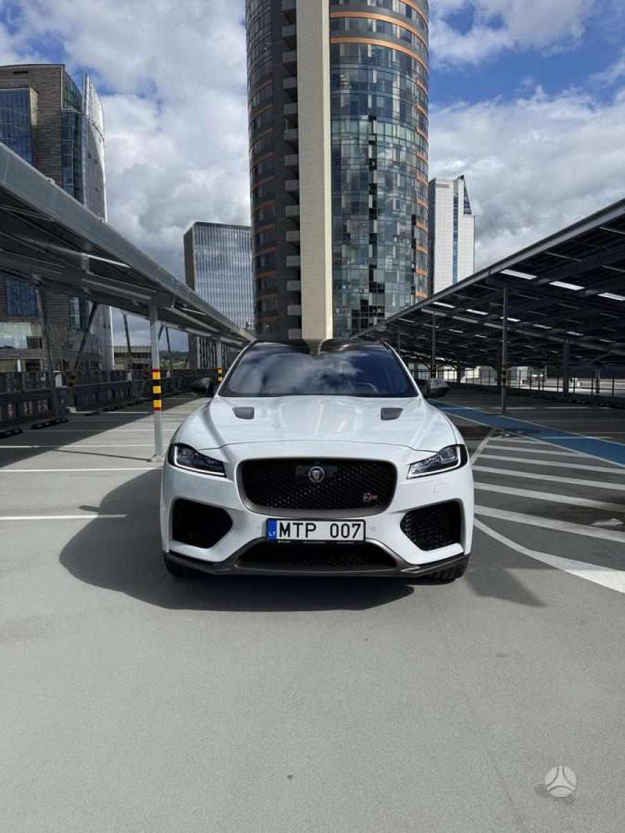 Balts Jaguar F-Pace 2019 Viļņa, ar dzinēja tilpumu 5.00 L un nobraukumu 80 tūkst. km par 41450 €, foto 1 vietnē AUTOMOTO.COM.LV