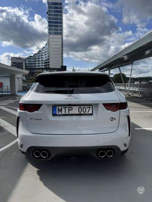 Balts Jaguar F-Pace 2019 Viļņa, ar dzinēja tilpumu 5.00 L un nobraukumu 80 tūkst. km par 41450 €, foto 6 vietnē AUTOMOTO.COM.LV