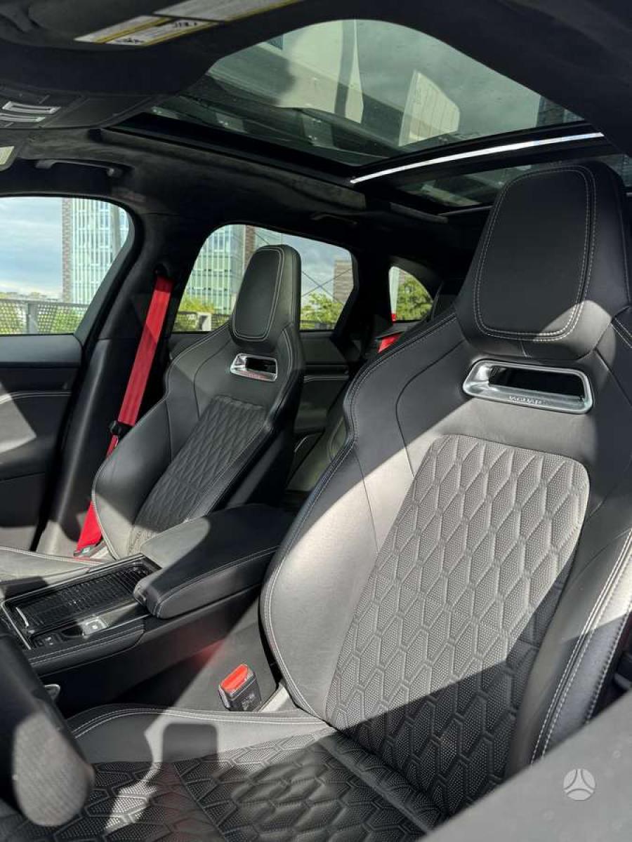Balts Jaguar F-Pace 2019 Viļņa, ar dzinēja tilpumu 5.00 L un nobraukumu 80 tūkst. km par 41450 €, foto 12 vietnē AUTOMOTO.COM.LV