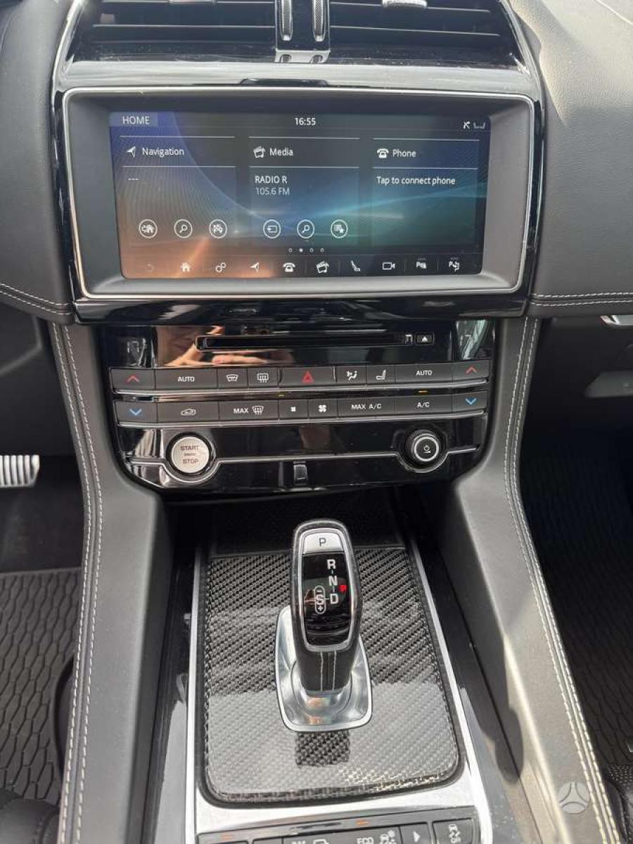Balts Jaguar F-Pace 2019 Viļņa, ar dzinēja tilpumu 5.00 L un nobraukumu 80 tūkst. km par 41450 €, foto 15 vietnē AUTOMOTO.COM.LV