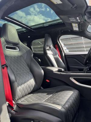 Balts Jaguar F-Pace 2019 Viļņa, ar dzinēja tilpumu 5.00 L un nobraukumu 80 tūkst. km par 41450 €, foto 18 vietnē AUTOMOTO.COM.LV