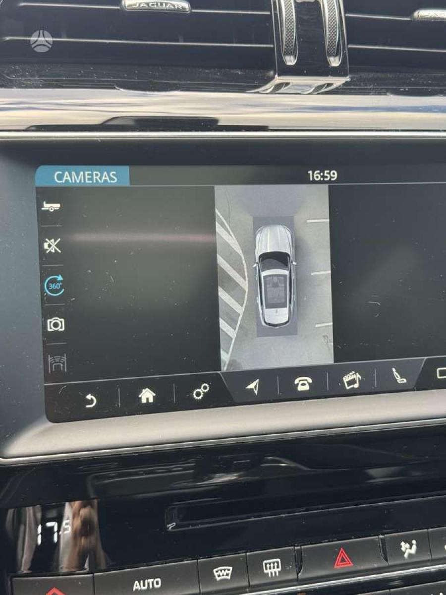 Balts Jaguar F-Pace 2019 Viļņa, ar dzinēja tilpumu 5.00 L un nobraukumu 80 tūkst. km par 41450 €, foto 24 vietnē AUTOMOTO.COM.LV