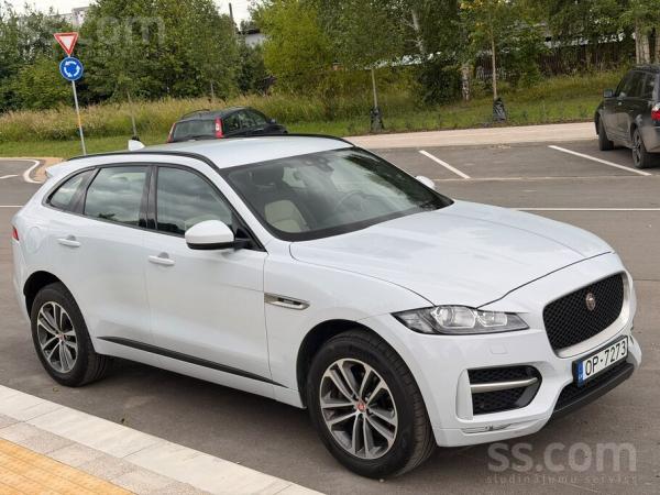Balts Jaguar F-Pace 2019 Rīga, ar dzinēja tilpumu 2.00 L un nobraukumu 171 tūkst. km par 14900 €, foto 2 vietnē AUTOMOTO.COM.LV