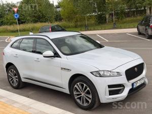 White Jaguar F-Pace 2019 in Riga, with an engine capacity of 2.00 L and mileage of 171 thousand km for 14900 €, photo 3 on AUTOMOTO.COM.LV
