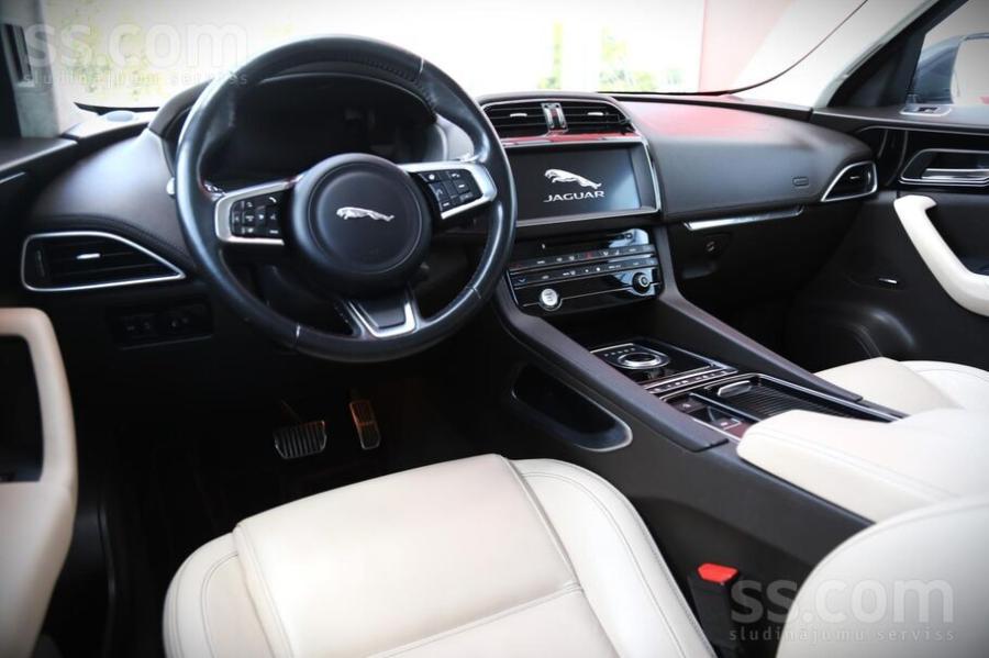 Balts Jaguar F-Pace 2019 Rīga, ar dzinēja tilpumu 2.00 L un nobraukumu 120 tūkst. km par 16995 €, foto 9 vietnē AUTOMOTO.COM.LV