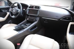 Balts Jaguar F-Pace 2019 Rīga, ar dzinēja tilpumu 2.00 L un nobraukumu 120 tūkst. km par 16995 €, foto 12 vietnē AUTOMOTO.COM.LV