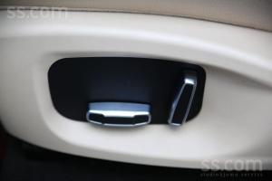 Balts Jaguar F-Pace 2019 Rīga, ar dzinēja tilpumu 2.00 L un nobraukumu 120 tūkst. km par 16995 €, foto 18 vietnē AUTOMOTO.COM.LV