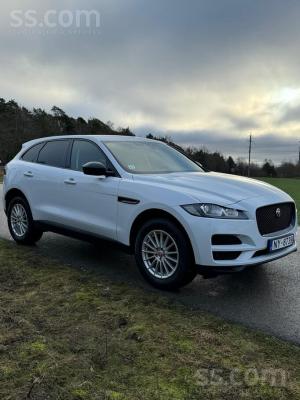 Balts Jaguar F-Pace 2020 Rīga, ar dzinēja tilpumu 2.00 L un nobraukumu 157 tūkst. km par 16990 €, foto 4 vietnē AUTOMOTO.COM.LV