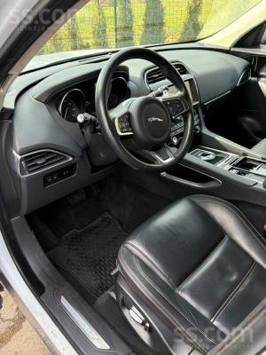 Balts Jaguar F-Pace 2020 Rīga, ar dzinēja tilpumu 2.00 L un nobraukumu 157 tūkst. km par 16990 €, foto 10 vietnē AUTOMOTO.COM.LV