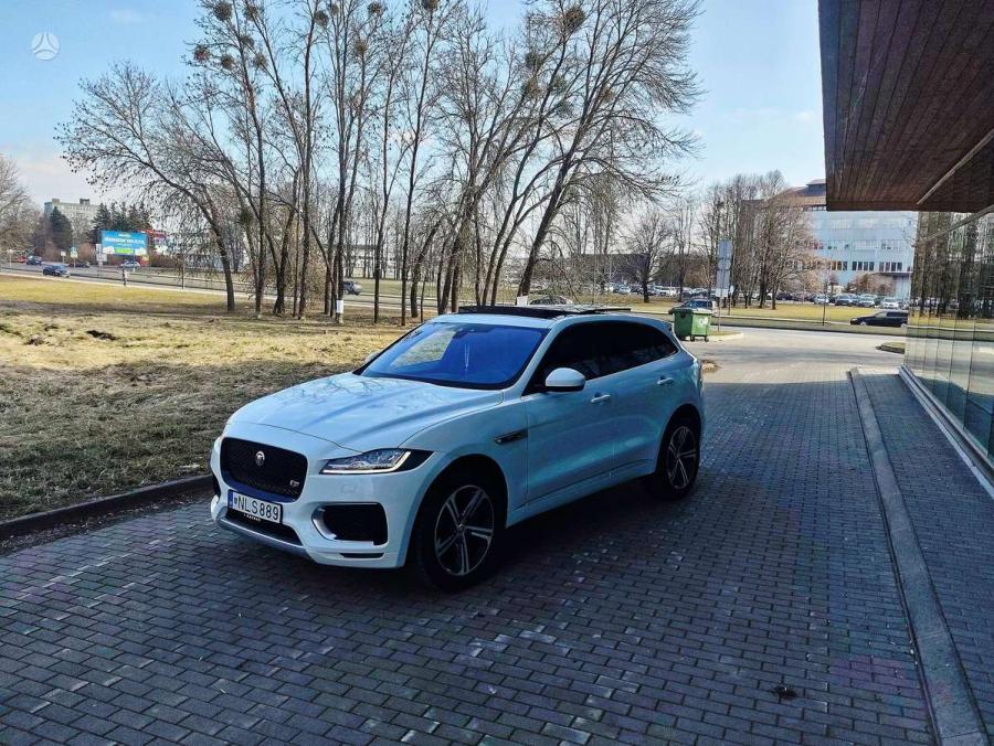 White Jaguar F-Pace 2020 in Kaunas, with an engine capacity of 3.00 L and mileage of 93 thousand km for 20000 €, photo 6 on AUTOMOTO.COM.LV