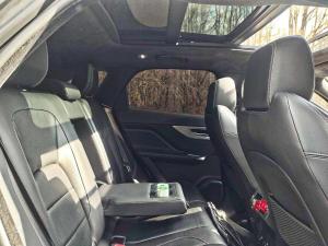 White Jaguar F-Pace 2020 in Kaunas, with an engine capacity of 3.00 L and mileage of 93 thousand km for 20000 €, photo 12 on AUTOMOTO.COM.LV