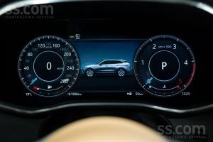 White Jaguar F-Pace 2021 in Riga, with an engine capacity of 2.00 L and mileage of 82 thousand km for 29500 €, photo 6 on AUTOMOTO.COM.LV