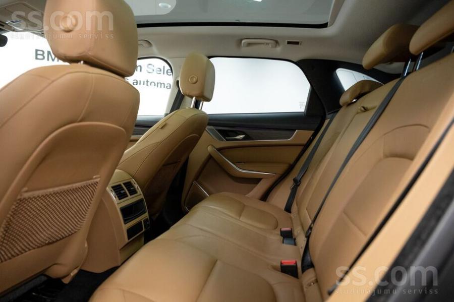 White Jaguar F-Pace 2021 in Riga, with an engine capacity of 2.00 L and mileage of 82 thousand km for 29500 €, photo 8 on AUTOMOTO.COM.LV