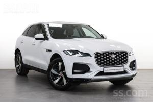 White Jaguar F-Pace 2021 in Riga, with an engine capacity of 2.00 L and mileage of 82 thousand km for 29500 €, photo 15 on AUTOMOTO.COM.LV