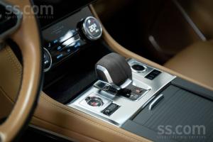 White Jaguar F-Pace 2021 in Riga, with an engine capacity of 2.00 L and mileage of 82 thousand km for 29500 €, photo 16 on AUTOMOTO.COM.LV