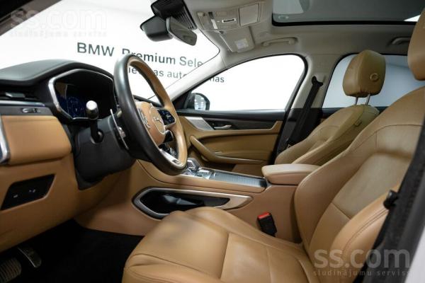 Balts Jaguar F-Pace 2021 Rīga, ar dzinēja tilpumu 2.00 L un nobraukumu 82 tūkst. km par 29500 €, foto 6 vietnē AUTOMOTO.COM.LV
