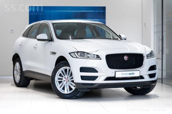 Balts Jaguar F-Pace 2021 Rīga, ar dzinēja tilpumu 2.00 L un nobraukumu 68 tūkst. km par 19990 €, foto 2 vietnē AUTOMOTO.COM.LV