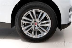 Balts Jaguar F-Pace 2021 Rīga, ar dzinēja tilpumu 2.00 L un nobraukumu 68 tūkst. km par 18990 €, foto 6 vietnē AUTOMOTO.COM.LV