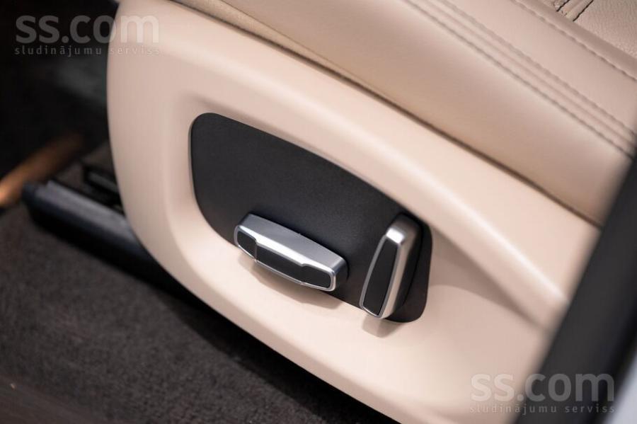 Balts Jaguar F-Pace 2021 Rīga, ar dzinēja tilpumu 2.00 L un nobraukumu 68 tūkst. km par 18990 €, foto 17 vietnē AUTOMOTO.COM.LV
