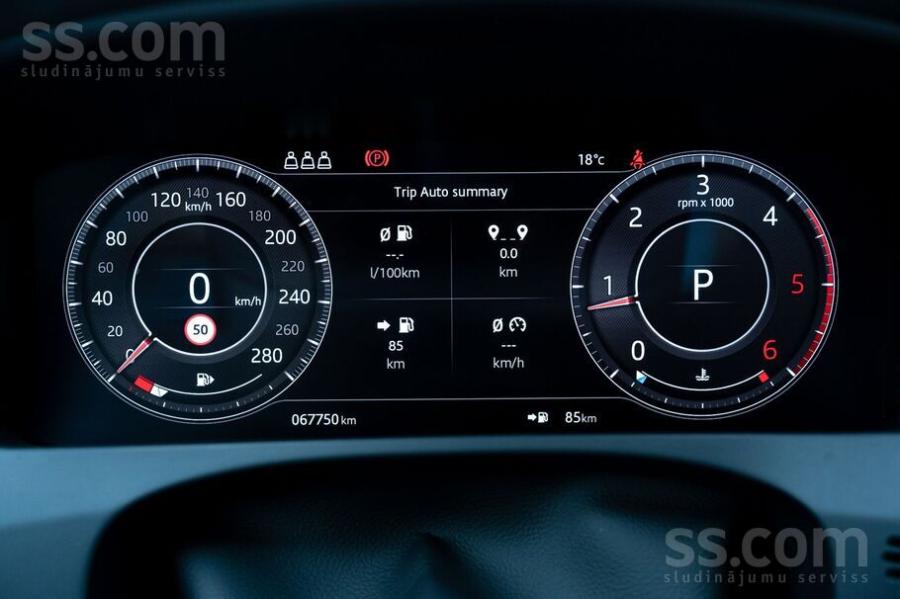 Balts Jaguar F-Pace 2021 Rīga, ar dzinēja tilpumu 2.00 L un nobraukumu 68 tūkst. km par 18990 €, foto 19 vietnē AUTOMOTO.COM.LV