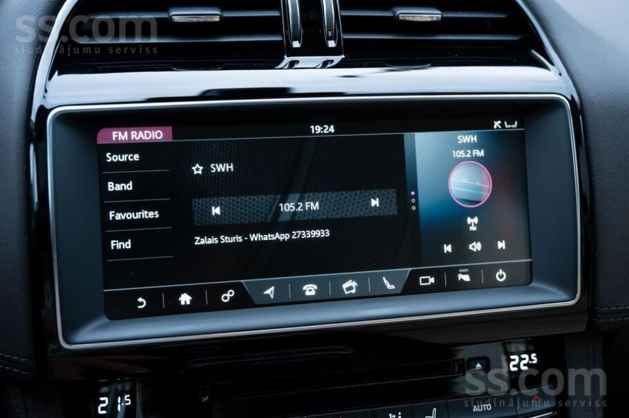 Balts Jaguar F-Pace 2021 Rīga, ar dzinēja tilpumu 2.00 L un nobraukumu 68 tūkst. km par 18990 €, foto 23 vietnē AUTOMOTO.COM.LV