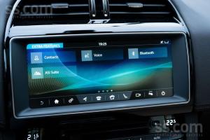 Balts Jaguar F-Pace 2021 Rīga, ar dzinēja tilpumu 2.00 L un nobraukumu 68 tūkst. km par 18990 €, foto 26 vietnē AUTOMOTO.COM.LV