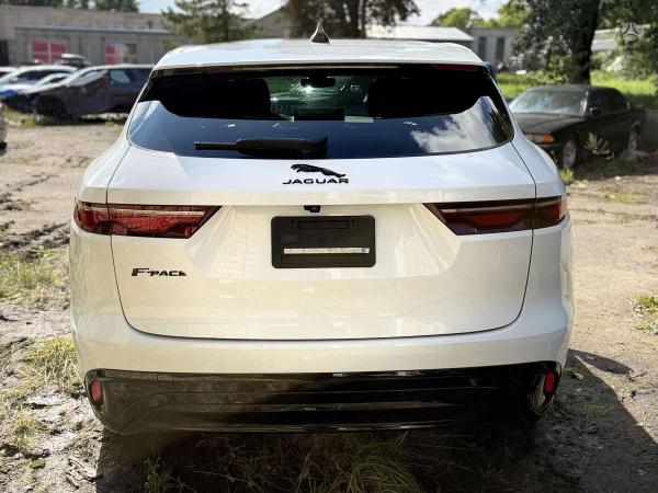 Balts Jaguar F-Pace 2023 Šauļi, ar dzinēja tilpumu 2.00 L un nobraukumu 123 tūkst. km par 9999 €, foto 5 vietnē AUTOMOTO.COM.LV