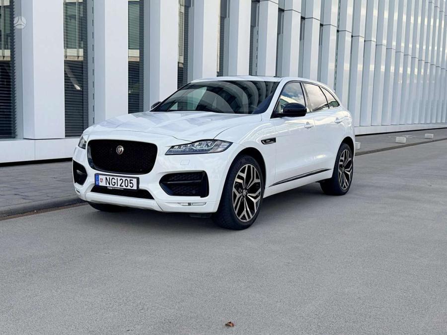 White Jaguar F-Pace 2016 in Vilnius, with an engine capacity of 0.00 L and mileage of 159 thousand km for 13400 €, photo 3 on AUTOMOTO.COM.LV