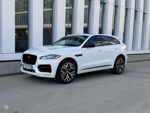 White Jaguar F-Pace 2016 in Vilnius, with an engine capacity of 0.00 L and mileage of 159 thousand km for 13400 €, photo 4 on AUTOMOTO.COM.LV