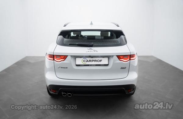White Jaguar F-Pace 2018 in Tallinn, with an engine capacity of 2.00 L and mileage of 92 thousand km for 17999 €, photo 5 on AUTOMOTO.COM.LV