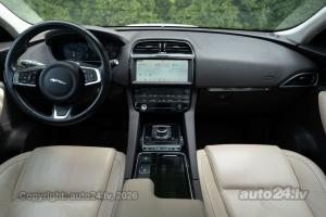 White Jaguar F-Pace 2020 in Tallinn, with an engine capacity of 2.00 L and mileage of 90 thousand km for 17900 €, photo 9 on AUTOMOTO.COM.LV